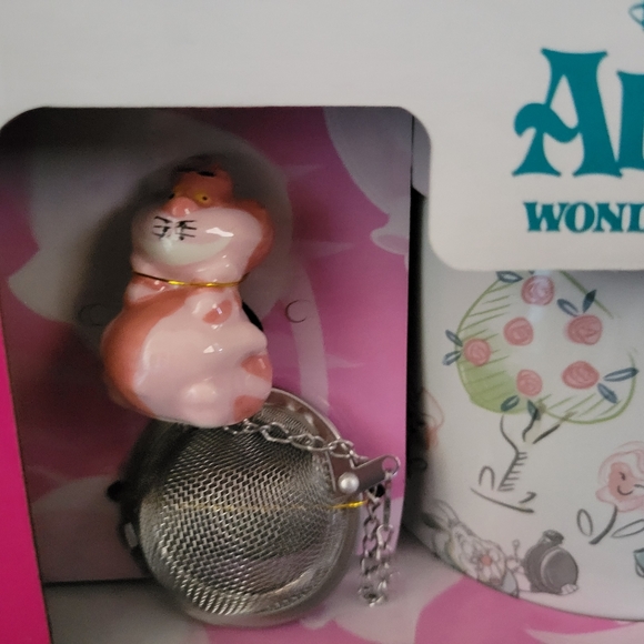 Disney | Dining | Alice In Wonderland Tea Infuser And Ceramic Mug ...